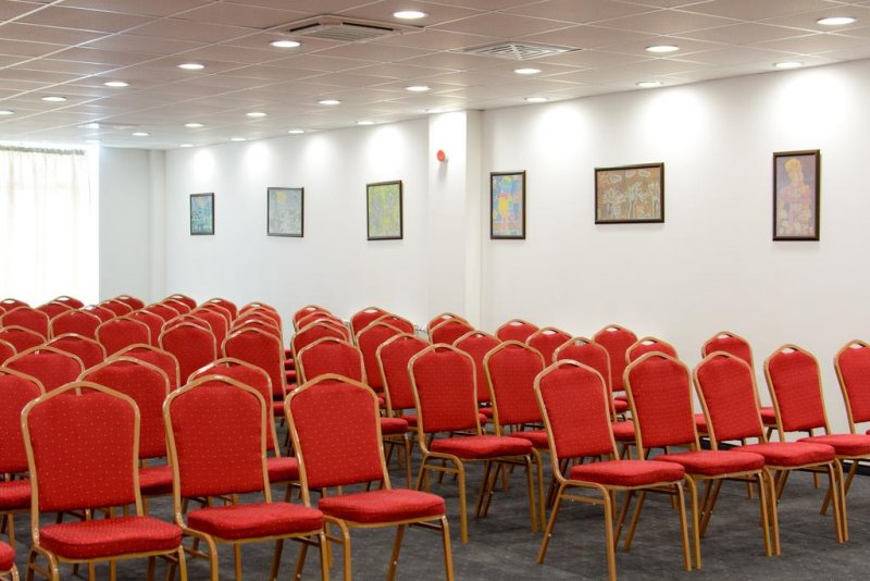 Парк Хотел Кюстендил, Кюстендил - Оферти, Цени и Промоции — TravelPortal.bg